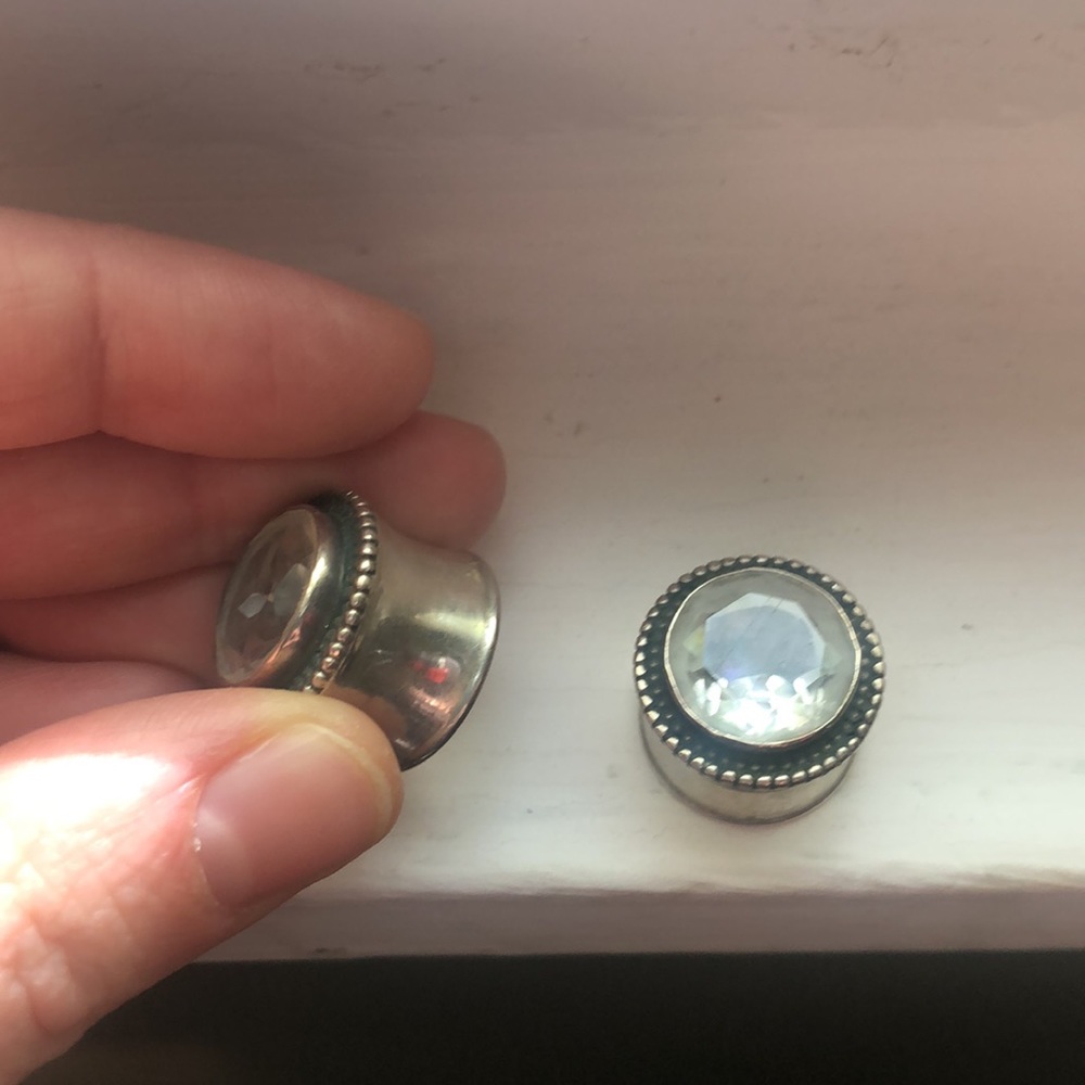 5/8 Gauges, Gages, Ear Lobe, Stretched Ear - Gem